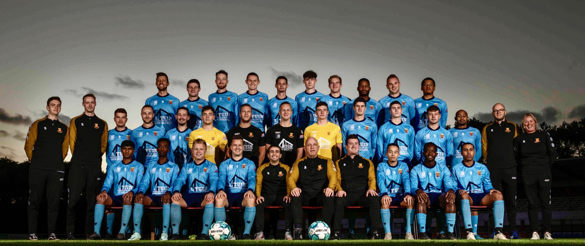 F.C. Den Helder MO15-2 VE zaterdag speeldag vrouw | F.C. Den Helder